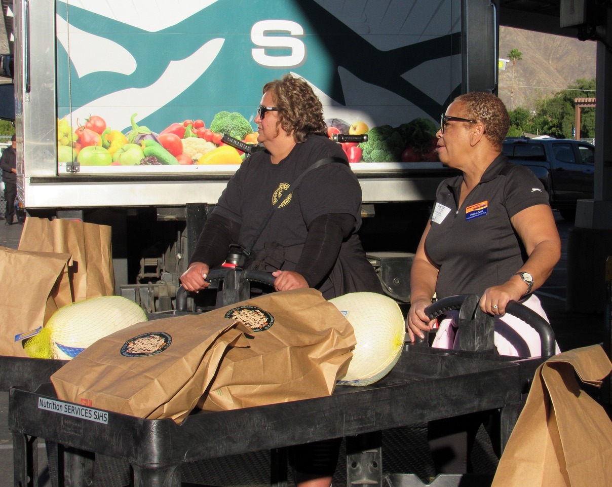 Thousands of hungry families receive turkey meals from Soboba - The ...